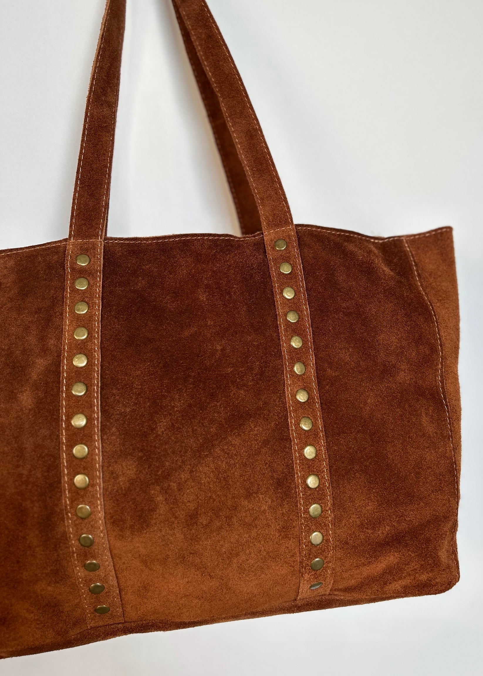 Mala de tachas – KAKAU